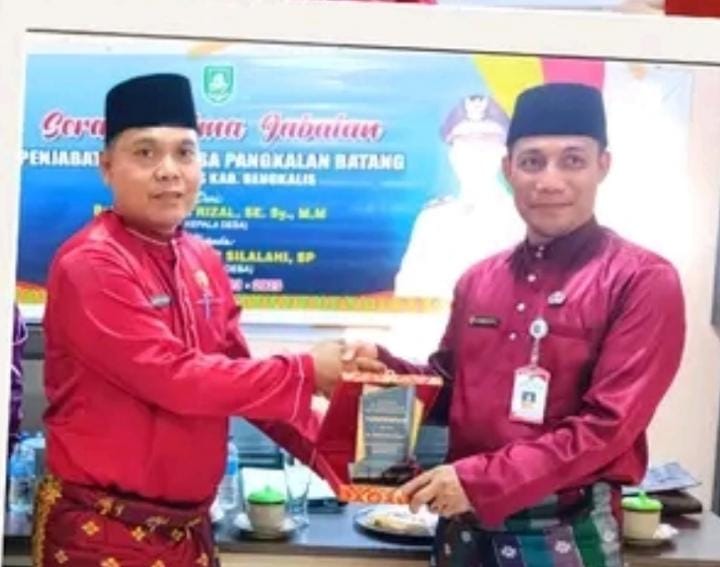 David Winir Silalahi Resmi Jabat Pj Kepala Desa Pangkalan Batang ...