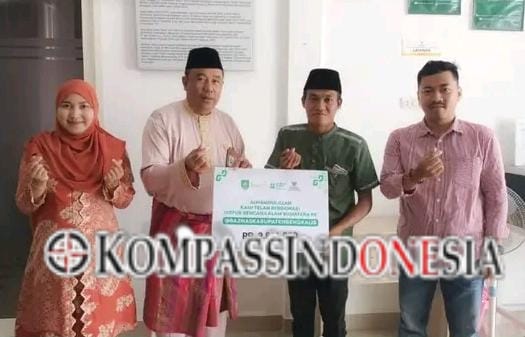 Aksi Kemanusiaan: Pj Kepala Desa Bantan Sari Antar Langsung Donasi ...